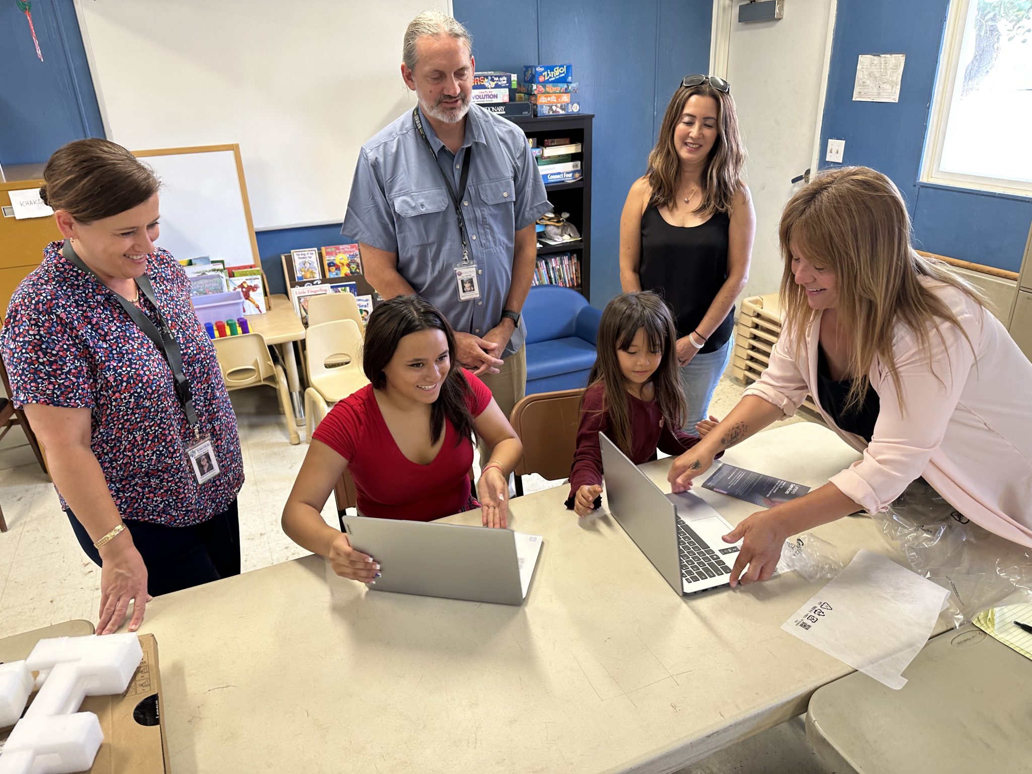 Two laptop computers delivered to Ka Hale A Ke Ola Homeless Resource ...
